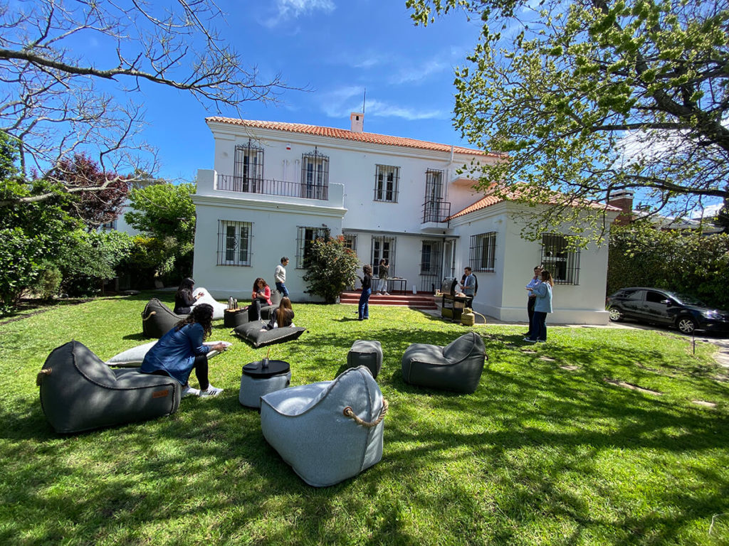 Estudio Arquitectos Kopel Sánchez – Casas y Más