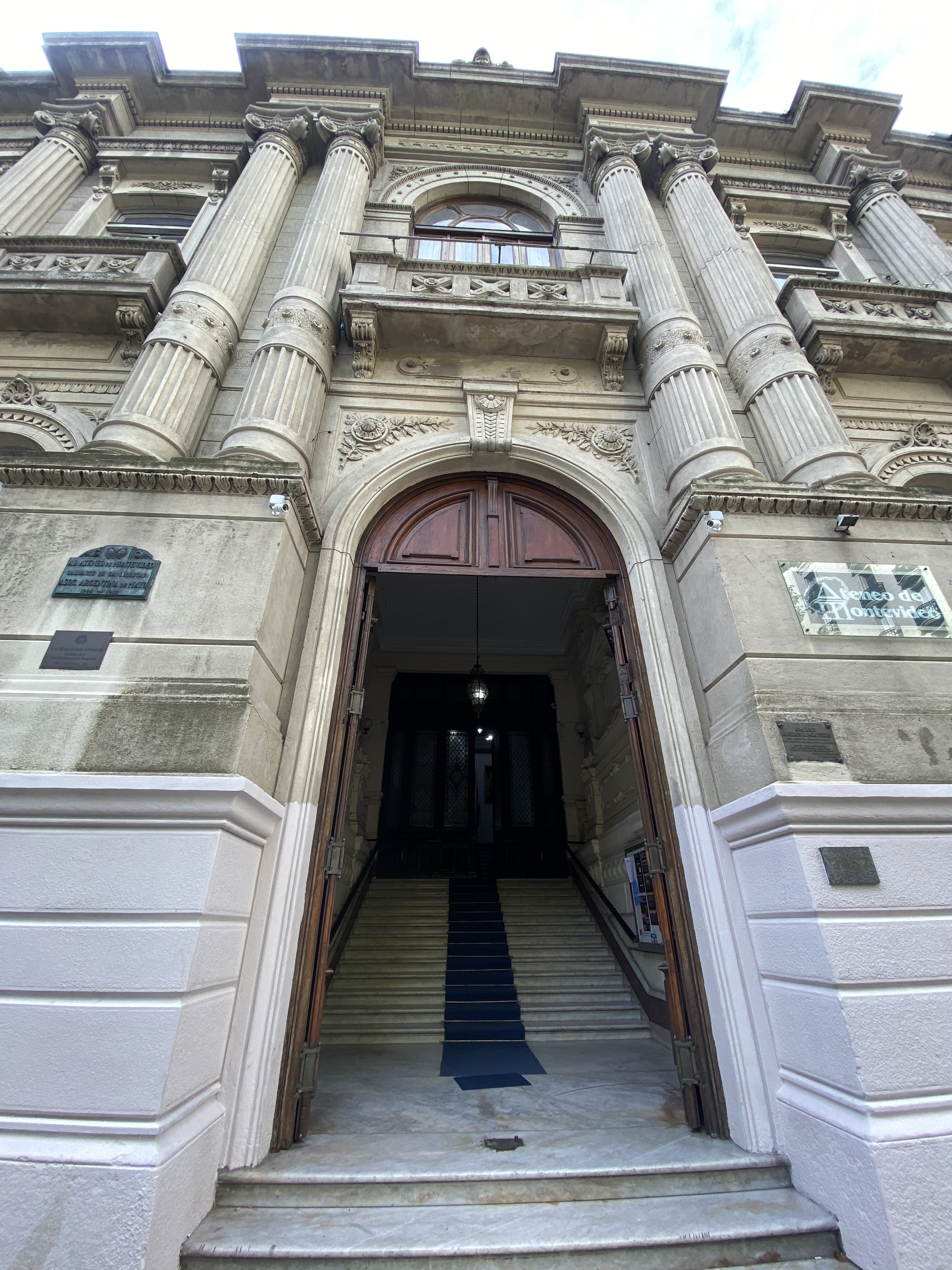 Edificios Emblemáticos – Portal | Casas y Más